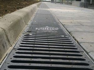 Gutter Grill Besi Cor Saluran Air Berkualitas - FUTAKEDRAIN